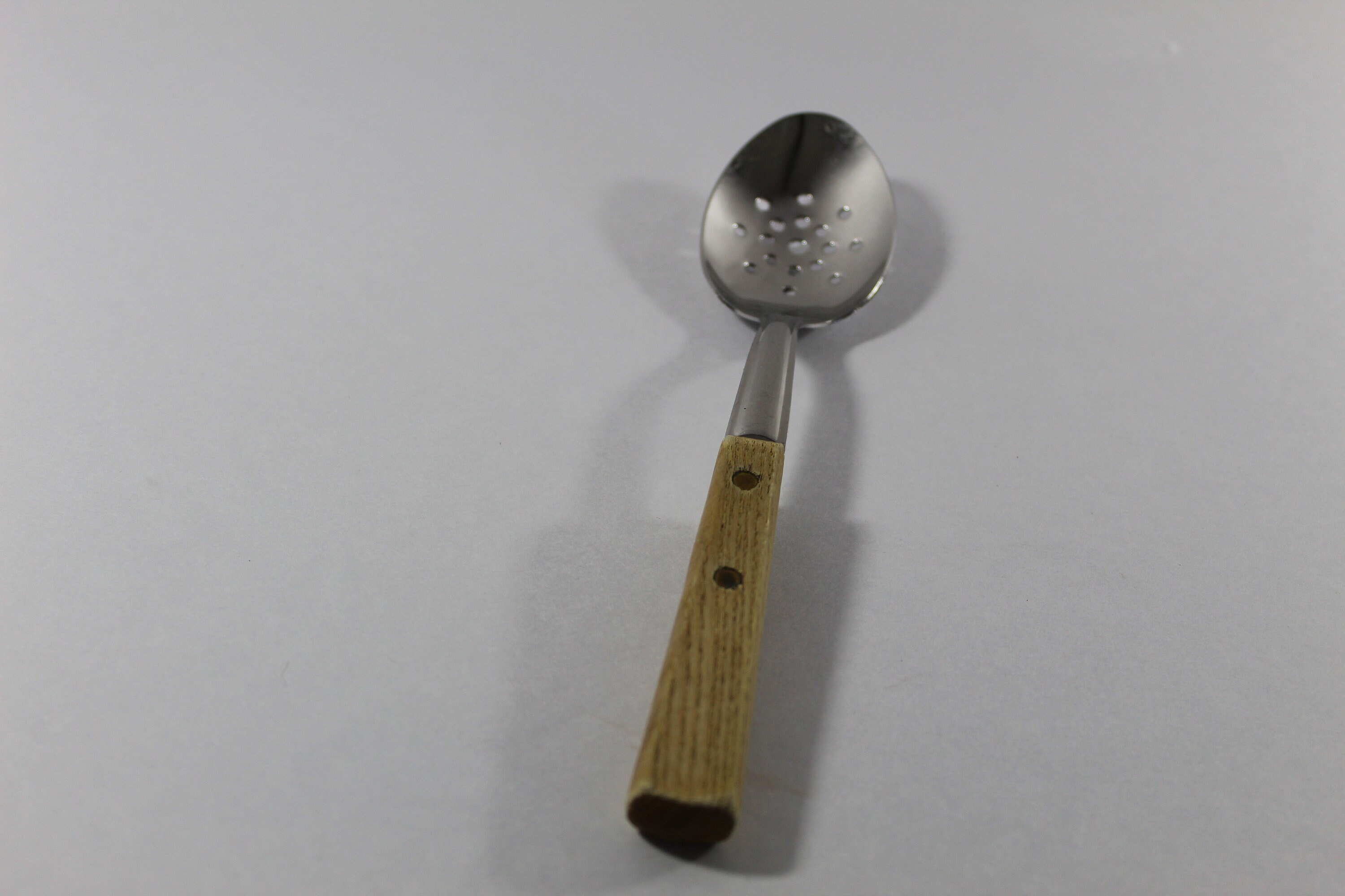 Ekco Slotted Tablespoon Serving Spoon, Wood Handled USA Kitchen Utensil ...