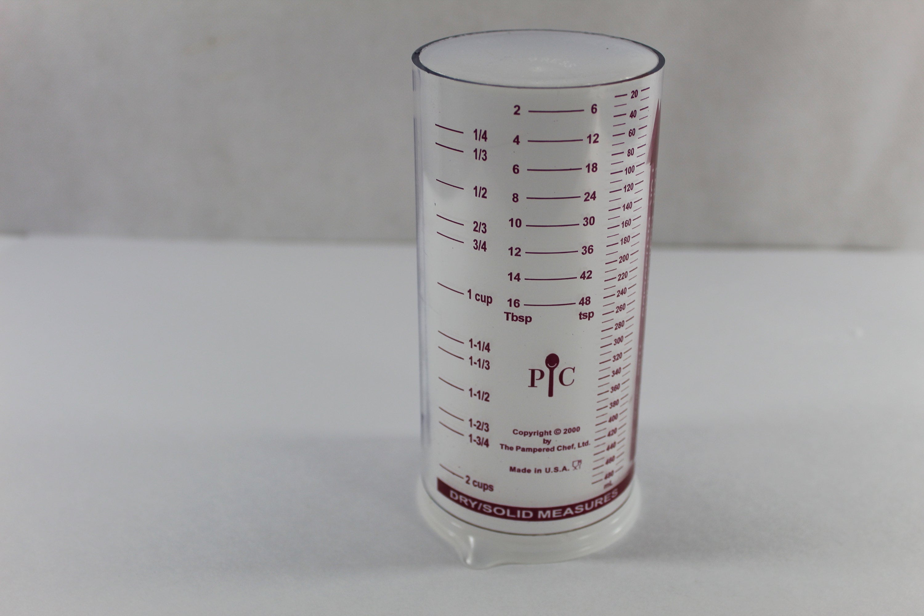 2000 the Pampered Chef Dry Liquid Measuring Cylinder 2 Cup Made in the ...