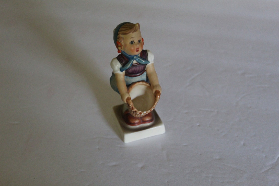 Vintage MJ Hummel Little Helper Girl With Basket - Etsy