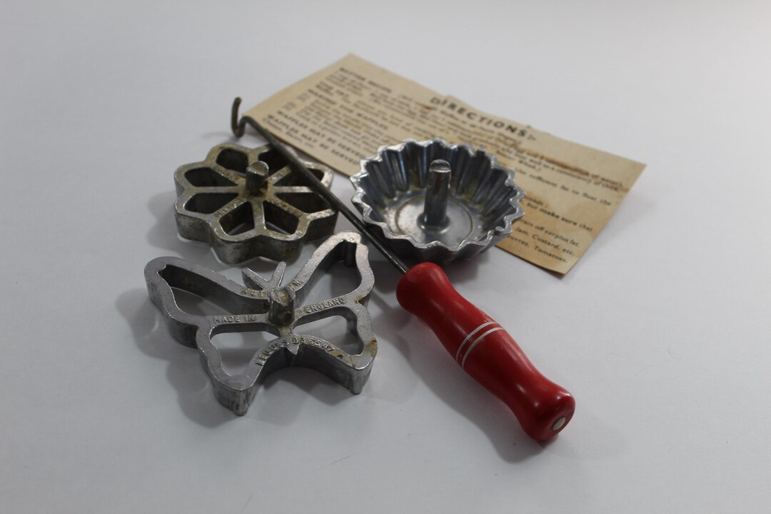 Vintage Nutbrown Rosette Timbale Molds With Red Wood Handle Set of 3 ...