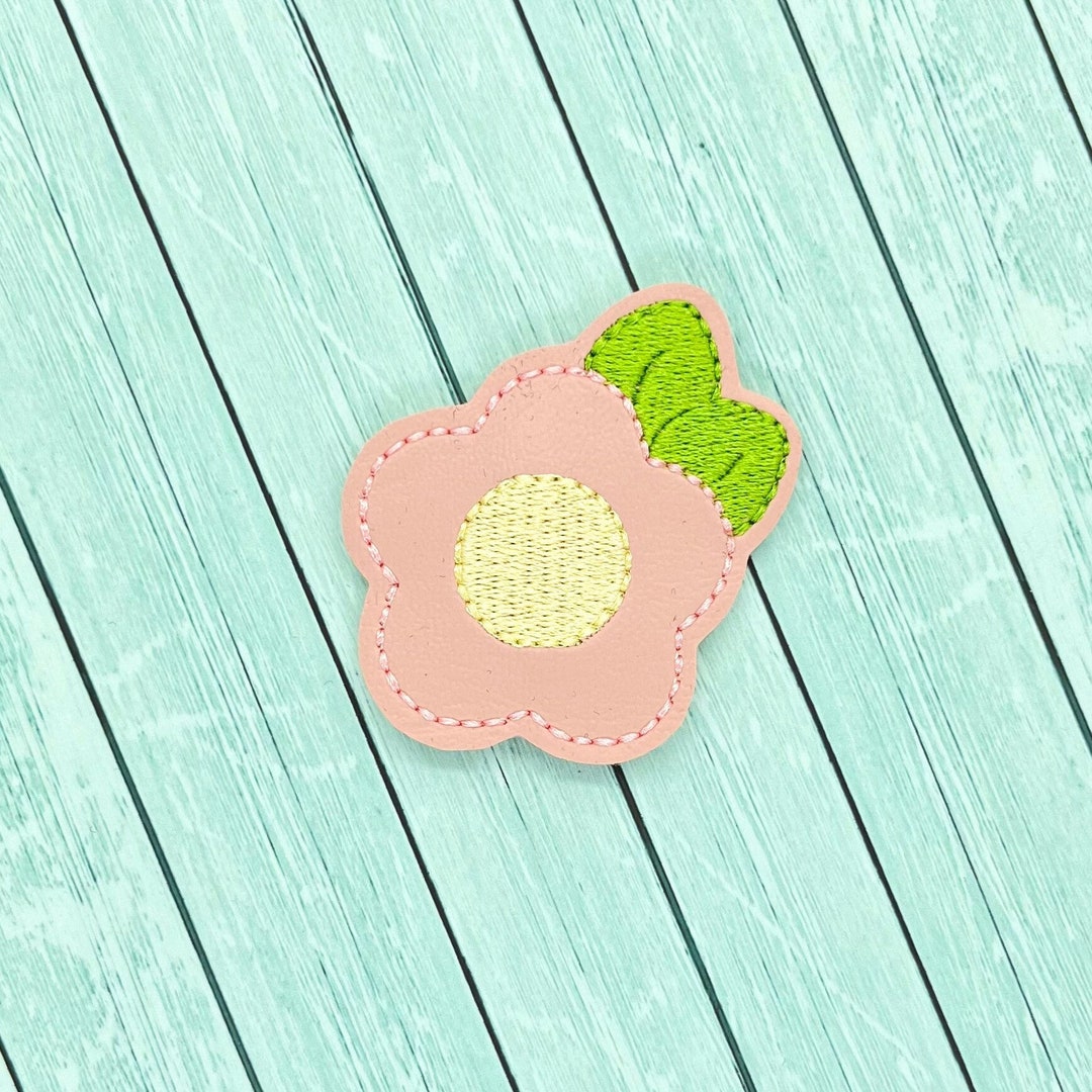 Cute Flower Felties/set of Two - Etsy