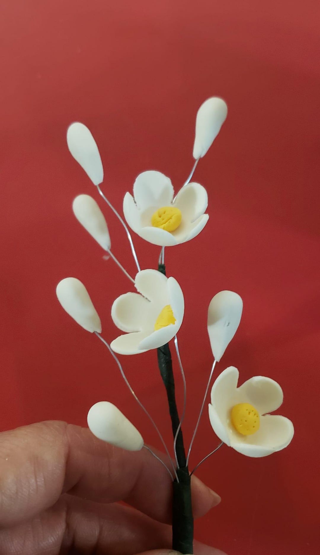 Edible Sugar Flowers for Cake Decorating – Realistic Fondant Roses ...