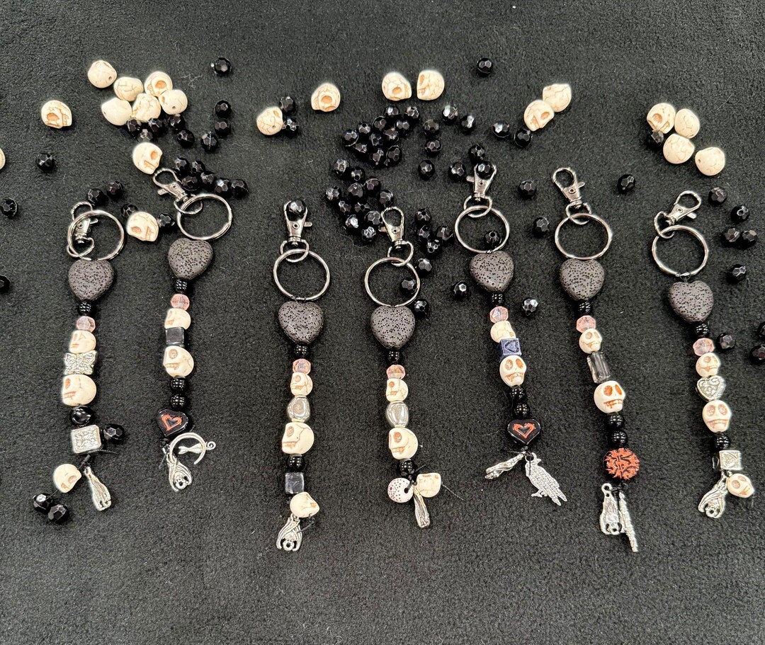 Skull Keychain Charm, Gothic Bag Charm, Halloween Key Ring Accessory ...