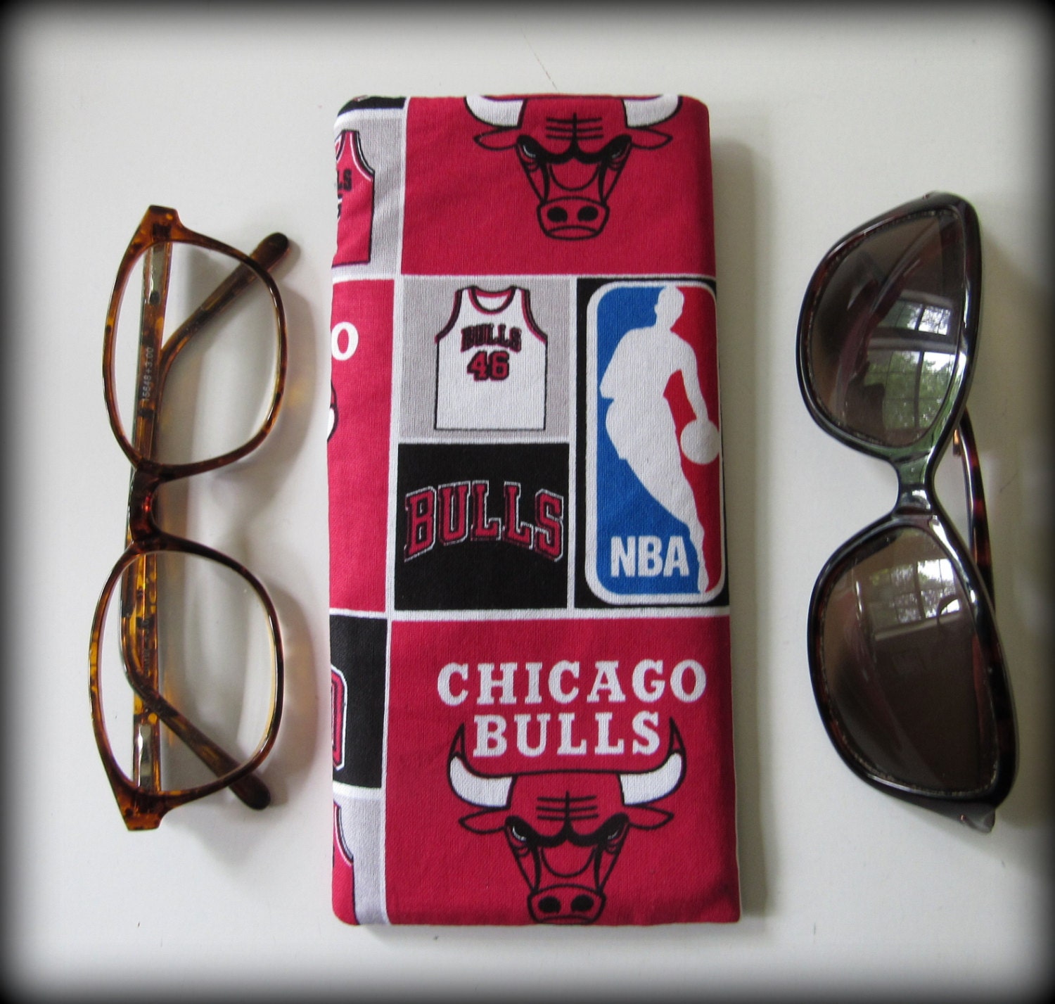 Chicago Bulls Logo With Glasses