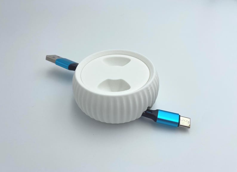 Retractable Cable Organizer | Cable Roller | Tangle Free Cable ...