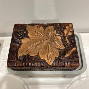 Vintage Carved Wood Trinket Box: Leaf Design, Rustic Boho Decor - Etsy