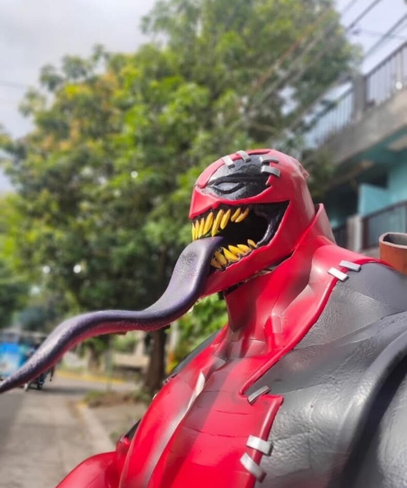 Venompool Cosplay Muscle Suit – Oversized Hybrid Venom X Deadpool ...