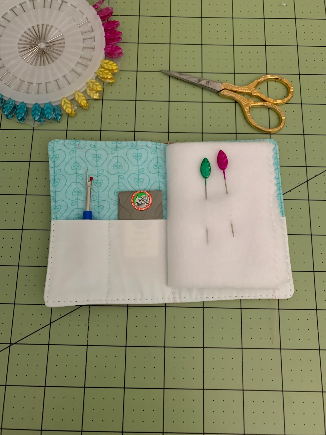 Patchwork Needle Book: Apple Print Fabric, Travel Sewing Needle Holder ...