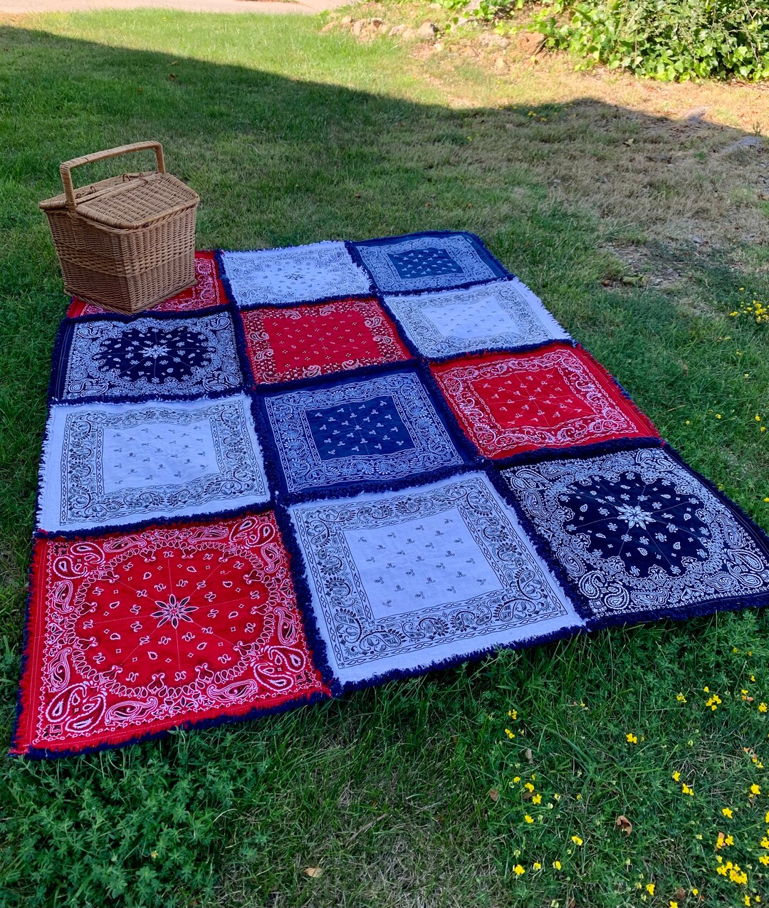 Bandana Picnic Blanket Red White Blue Bandana Handkerchief Rag Quilt ...
