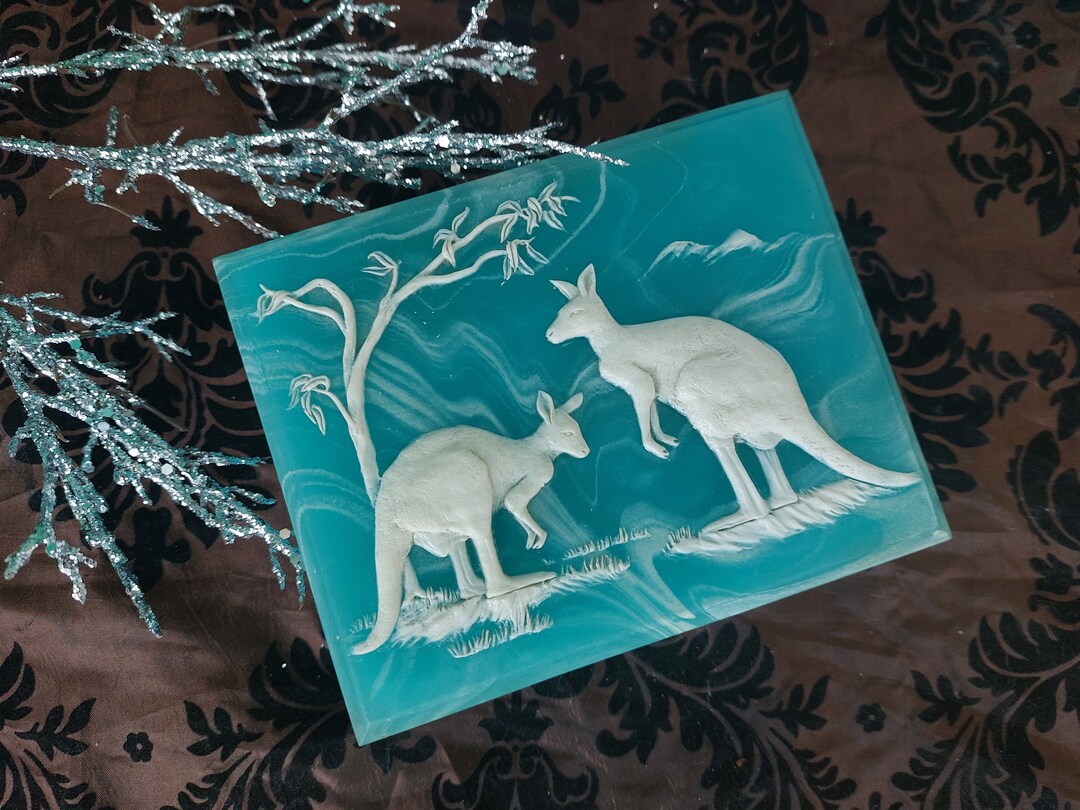 Gorgeous Blue Kangaroo Australian Marle Marble Stone Jewelry Trinket ...