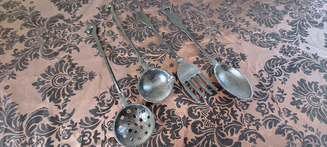 Vintage Set of Metal Kitchen Wall Hangings Spooky Witch Kitchen Spoon ...