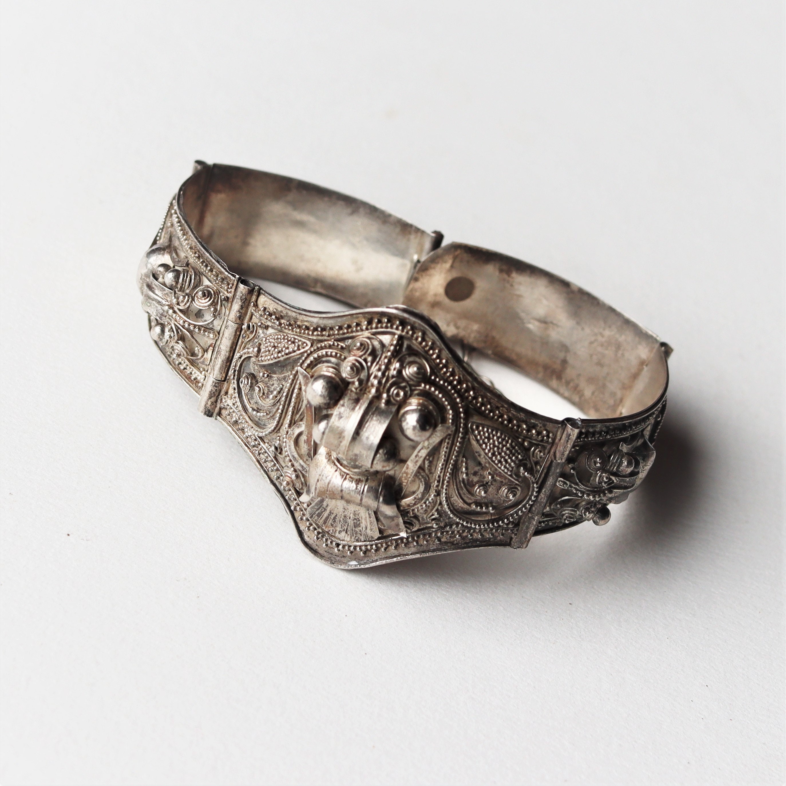 Vintage Bali Java Indonesian Sura Sterling Silver Filigree Dragon Cuff ...