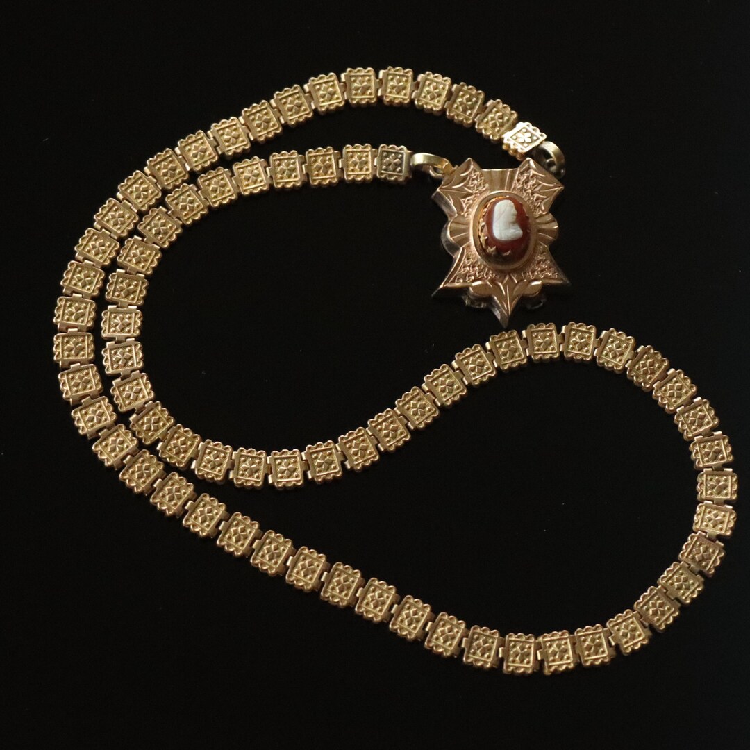 Victorian Cased Yellow Gold Book Chain Necklace With Shell Cameo ...