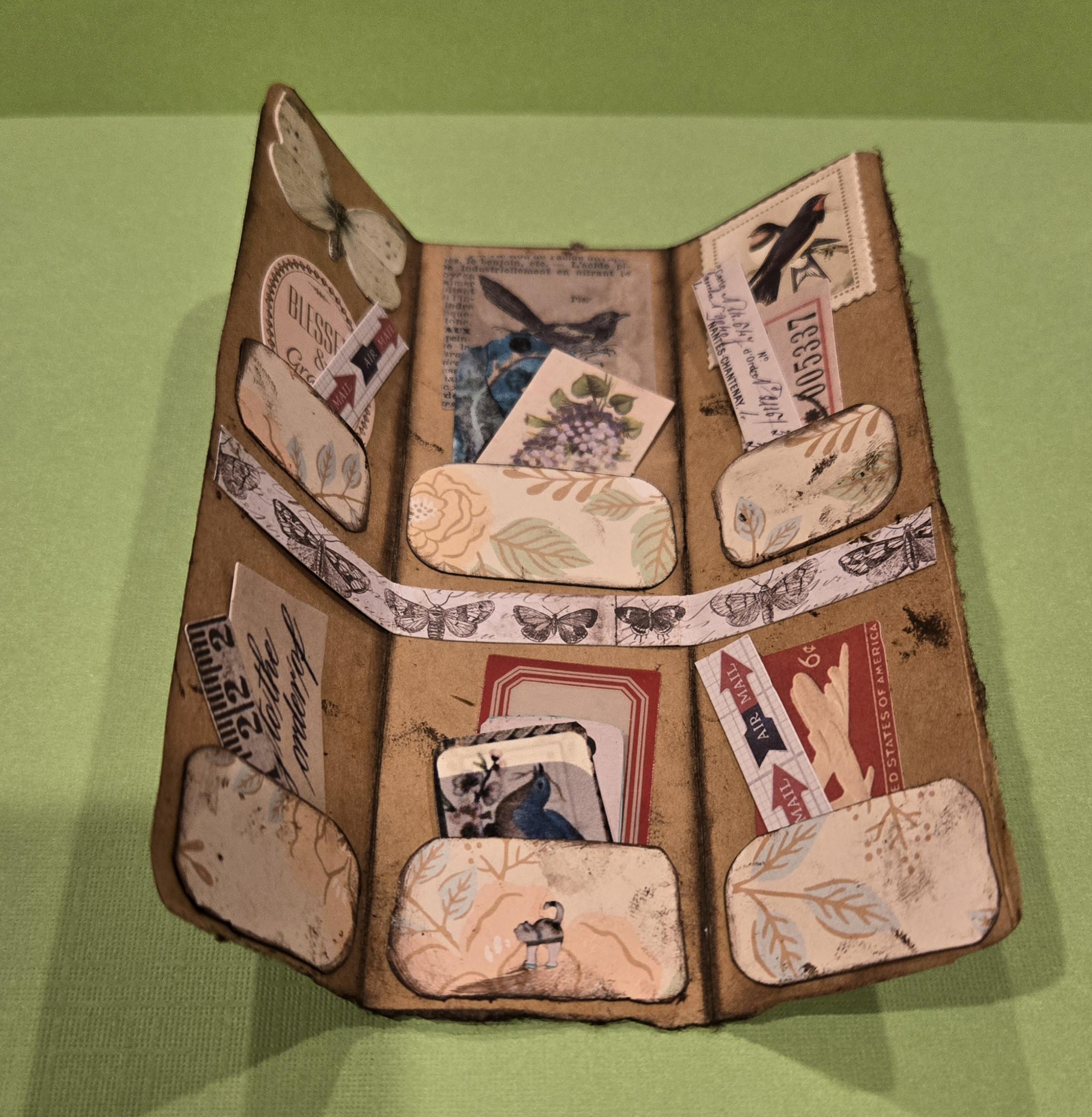 Cute Junk Journal Tri-fold Folio - Etsy