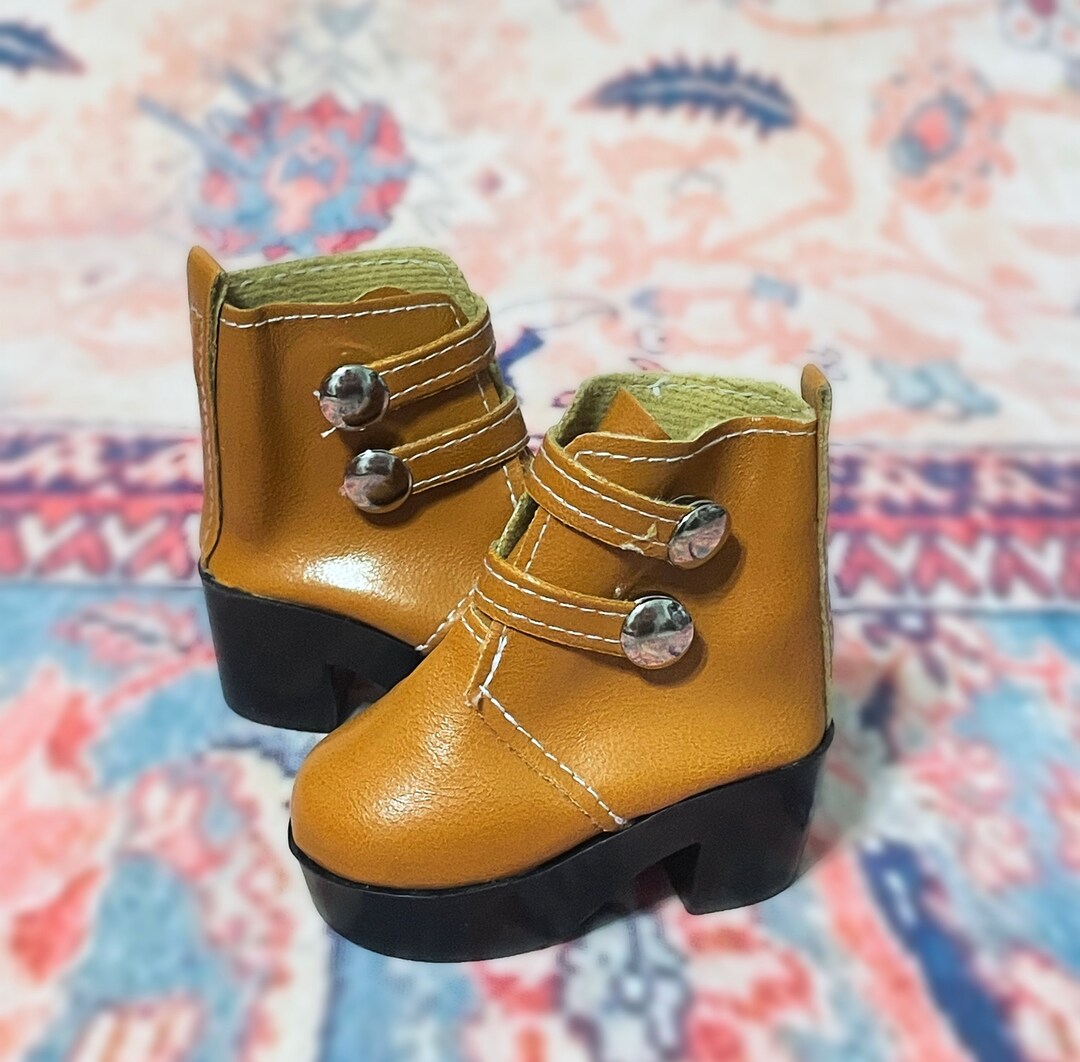 Snap Boots With Chunky Platform Heels in Brown Shoes for 1/3 - Etsy