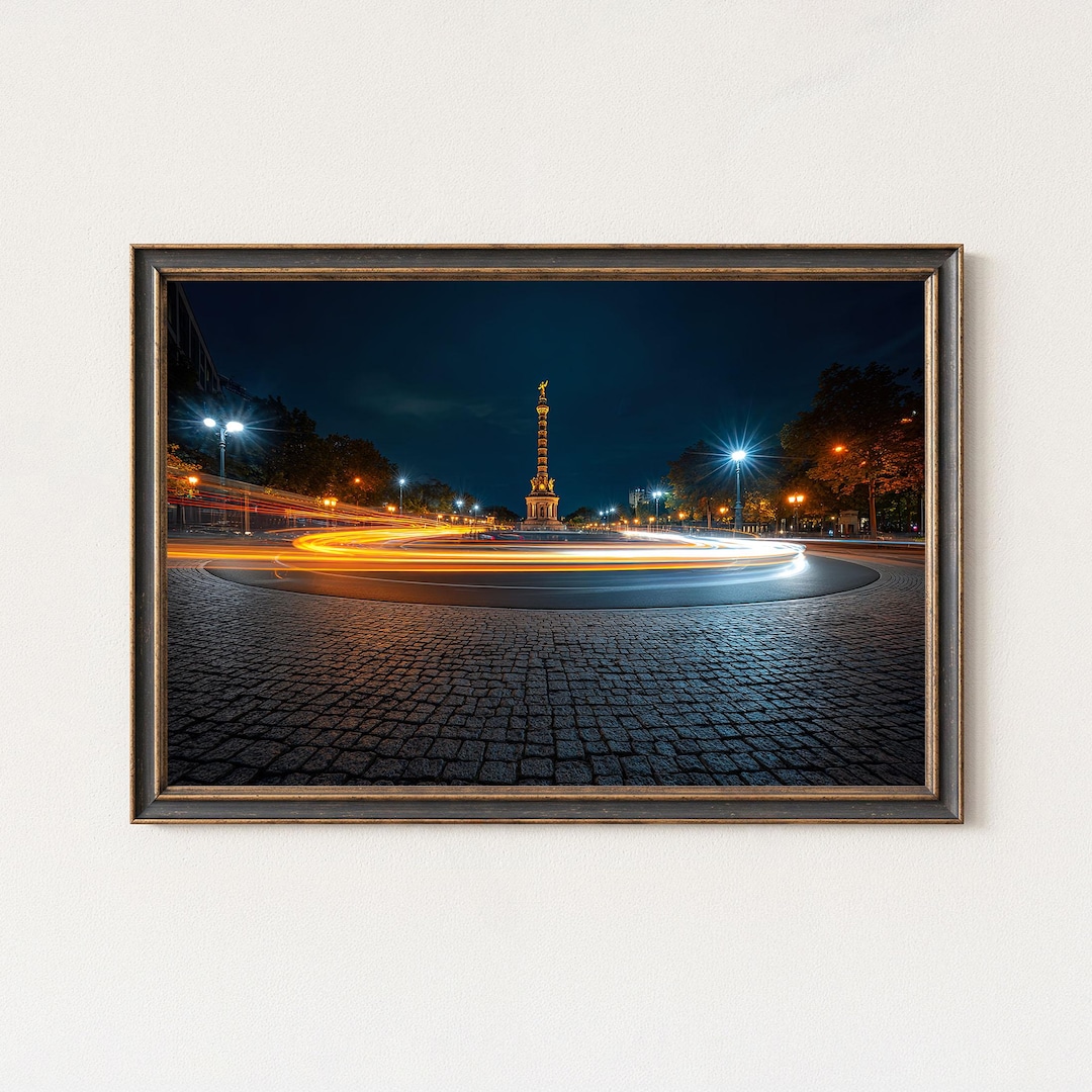 Berlin Victory Column Roundabout Night Light Trails Wall Art - Etsy