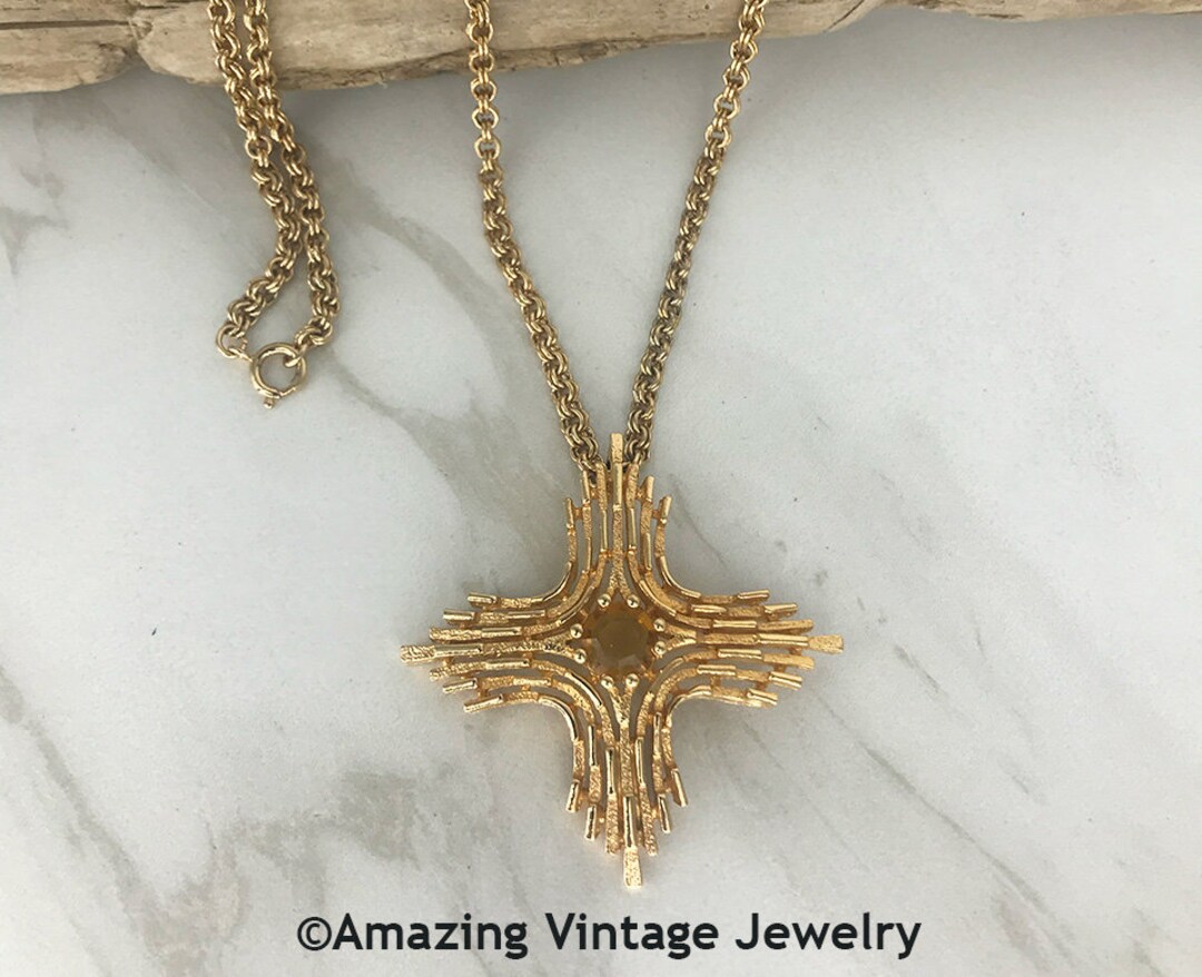 Sarah Coventry OMEGA Necklace From 1978 * Vintage Sarah Cov Gold Cross ...