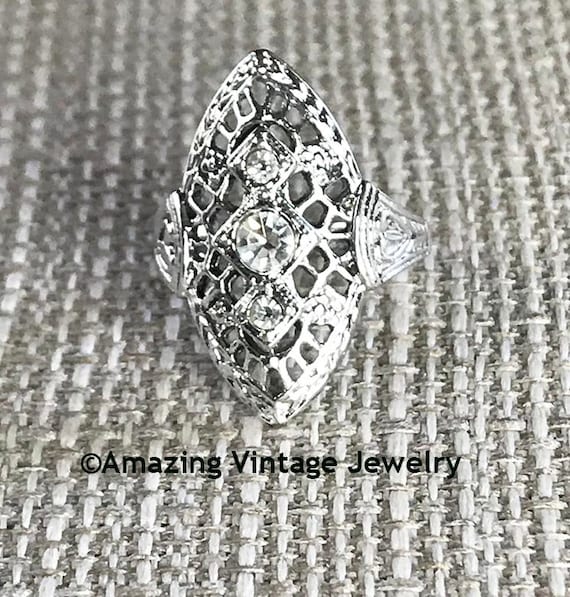 Vintage Sarah Coventry MASQUERADE Ring from 1983 * Si… - Gem