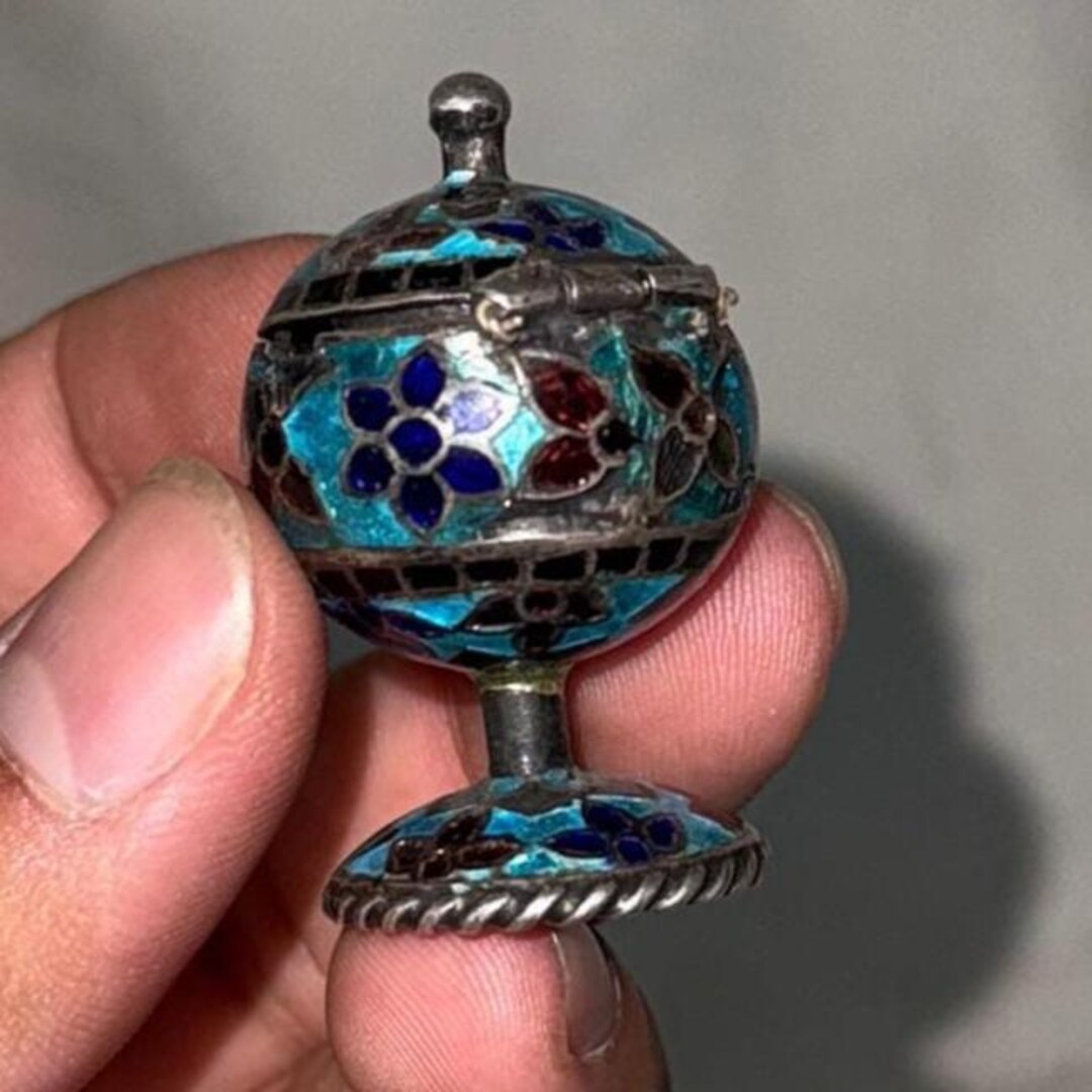 Antique Silver Pill Box Handcrafted Chandi Trinket Jar Vintage Enamel ...