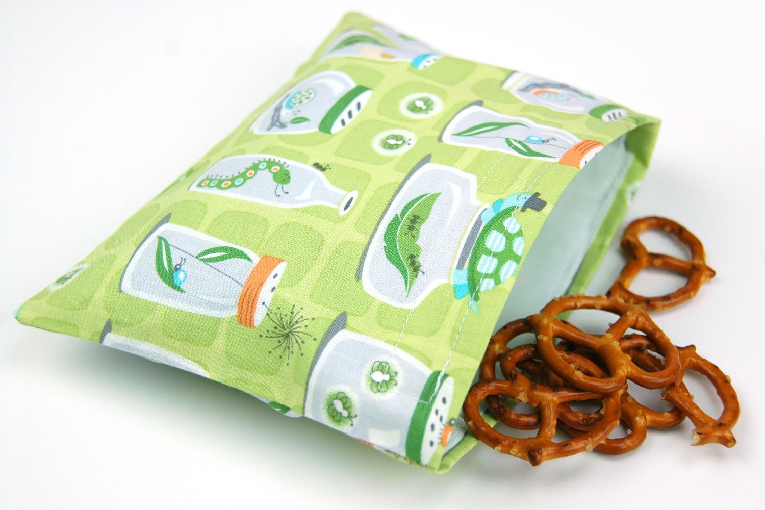 Reusable Sandwich and Snack Sack Kit in Backyard Baby Bug Jars | Etsy