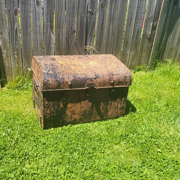 Metal Trunk - Etsy