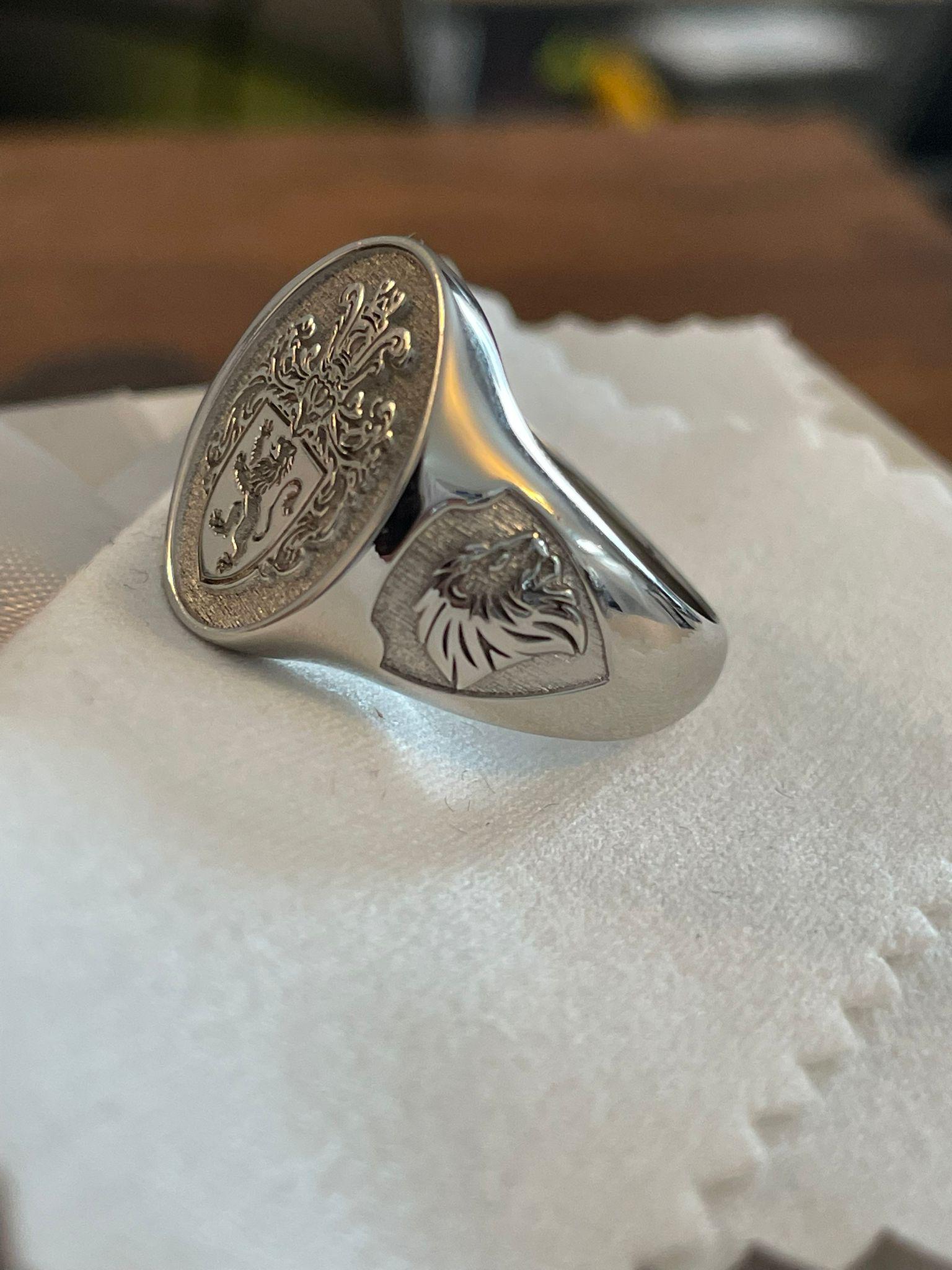 Custom Coat of Arms Signet Ring, Personalized Family Crest Ring ...