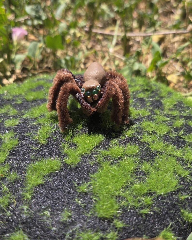 Handmade Jumping Spider | Statuette, Pin, Hair Clip, or Magnet - Etsy