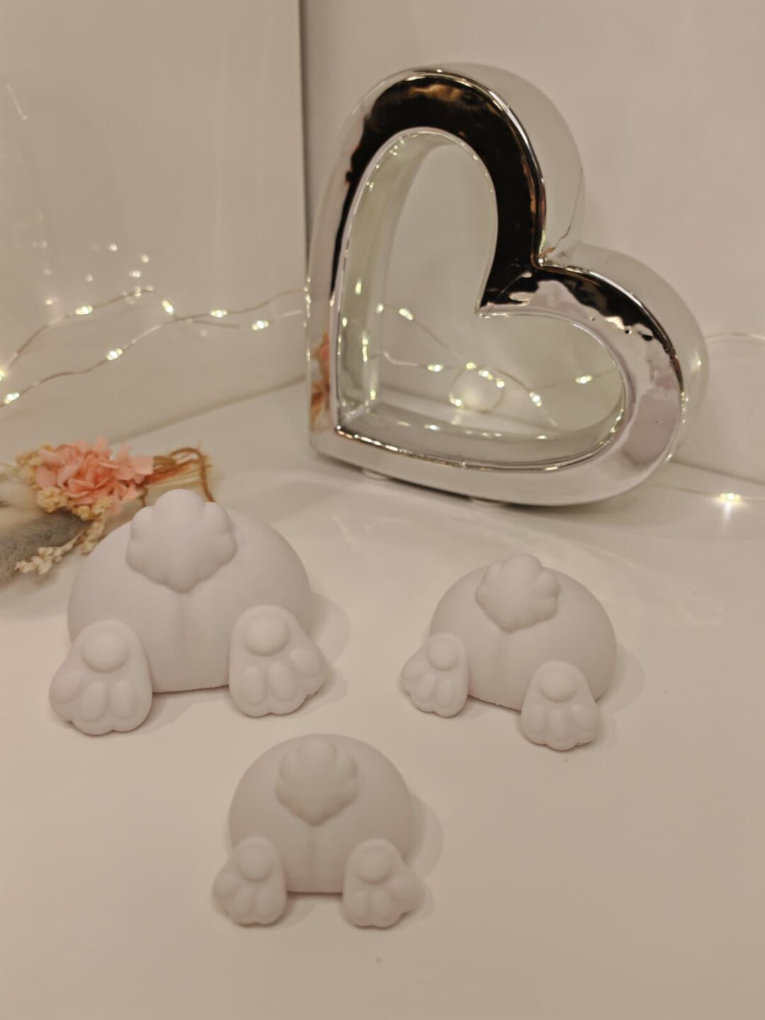 Hoppelpopos – Cute Bunny Bottom Decorations in White | Cozy Easter ...