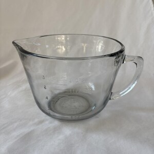2 Qt Measuring Cup Glass - Etsy