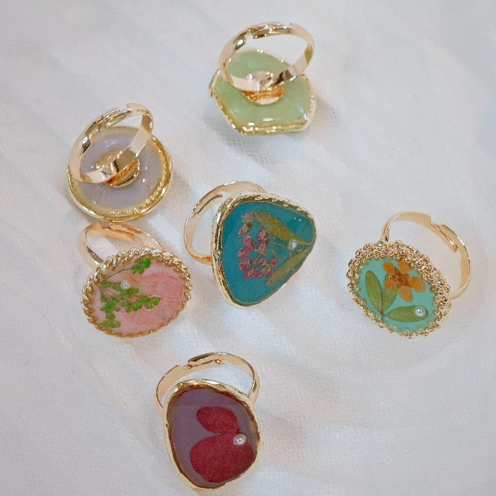 Resin Flower Rings. Real Dried Flower Adjustable Gold Plated Ring ...