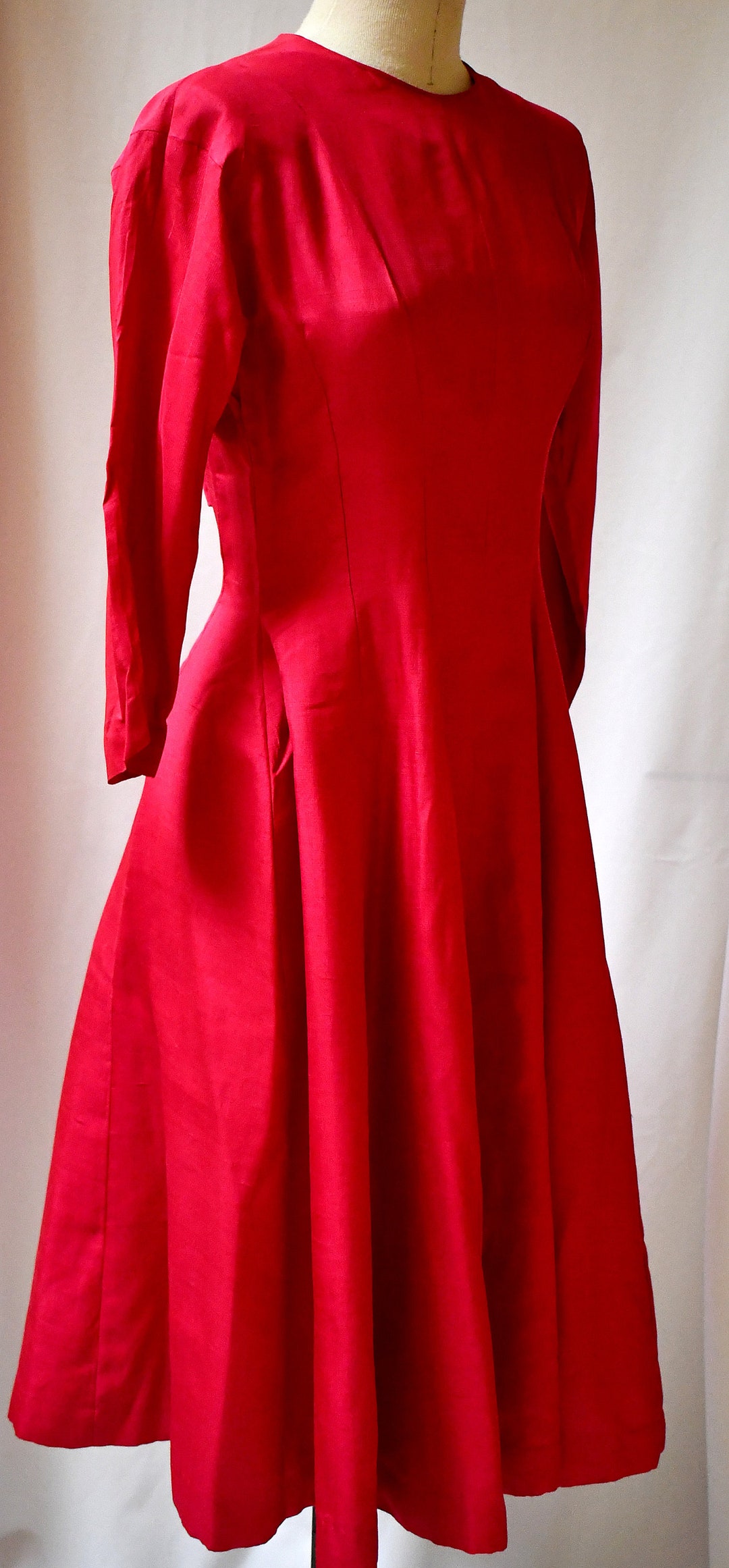 Vintage 1950s Bright Red Pink Cherry Red Silk Shantung Elegant Fit and ...