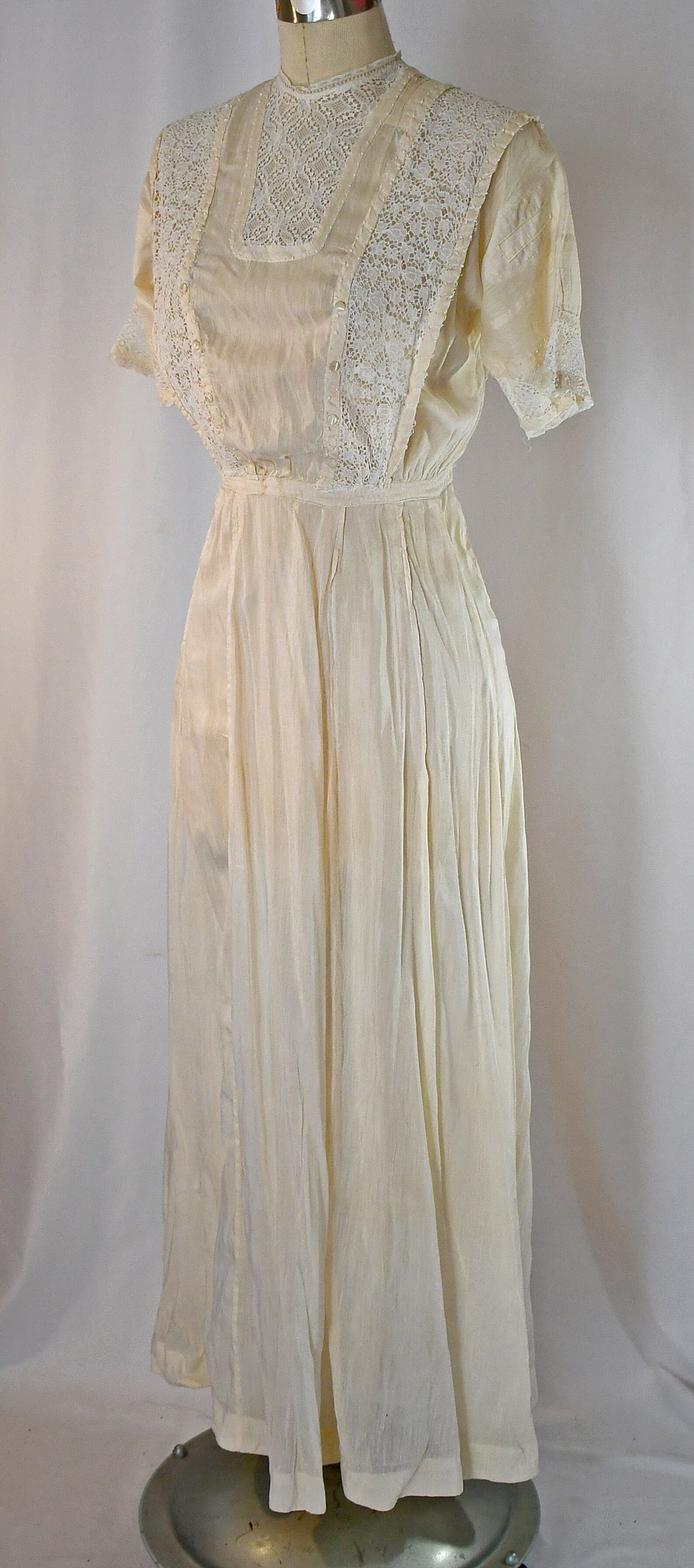 Antique Edwardian Palest Yellow Cotton Summer Day Dress With Wide Lace ...