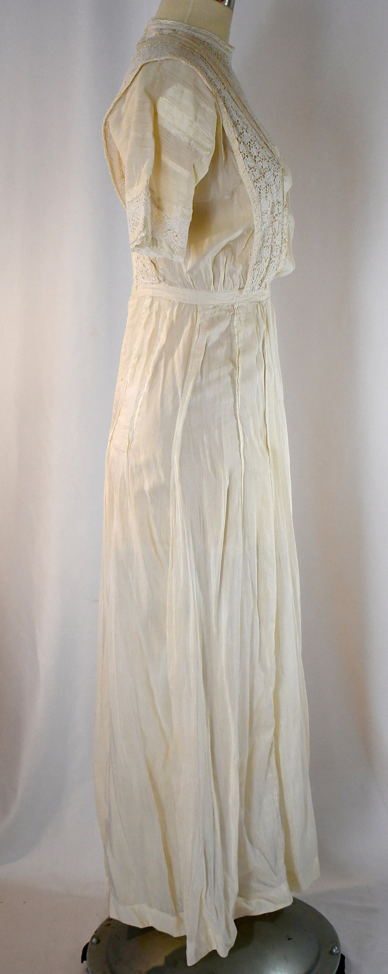 Antique Edwardian Palest Yellow Cotton Summer Day Dress With Wide Lace ...
