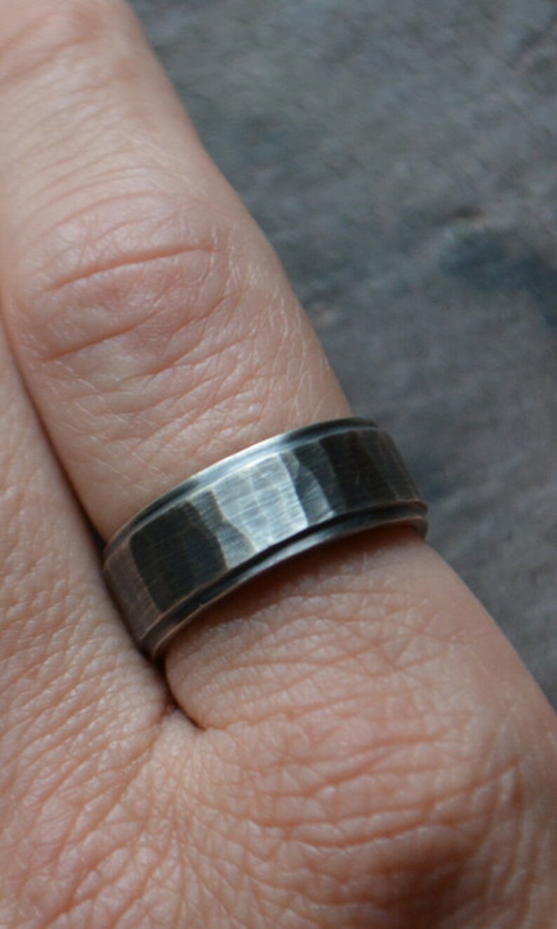Men's Hammered Texture Wedding Band With Smooth Rail - Etsy