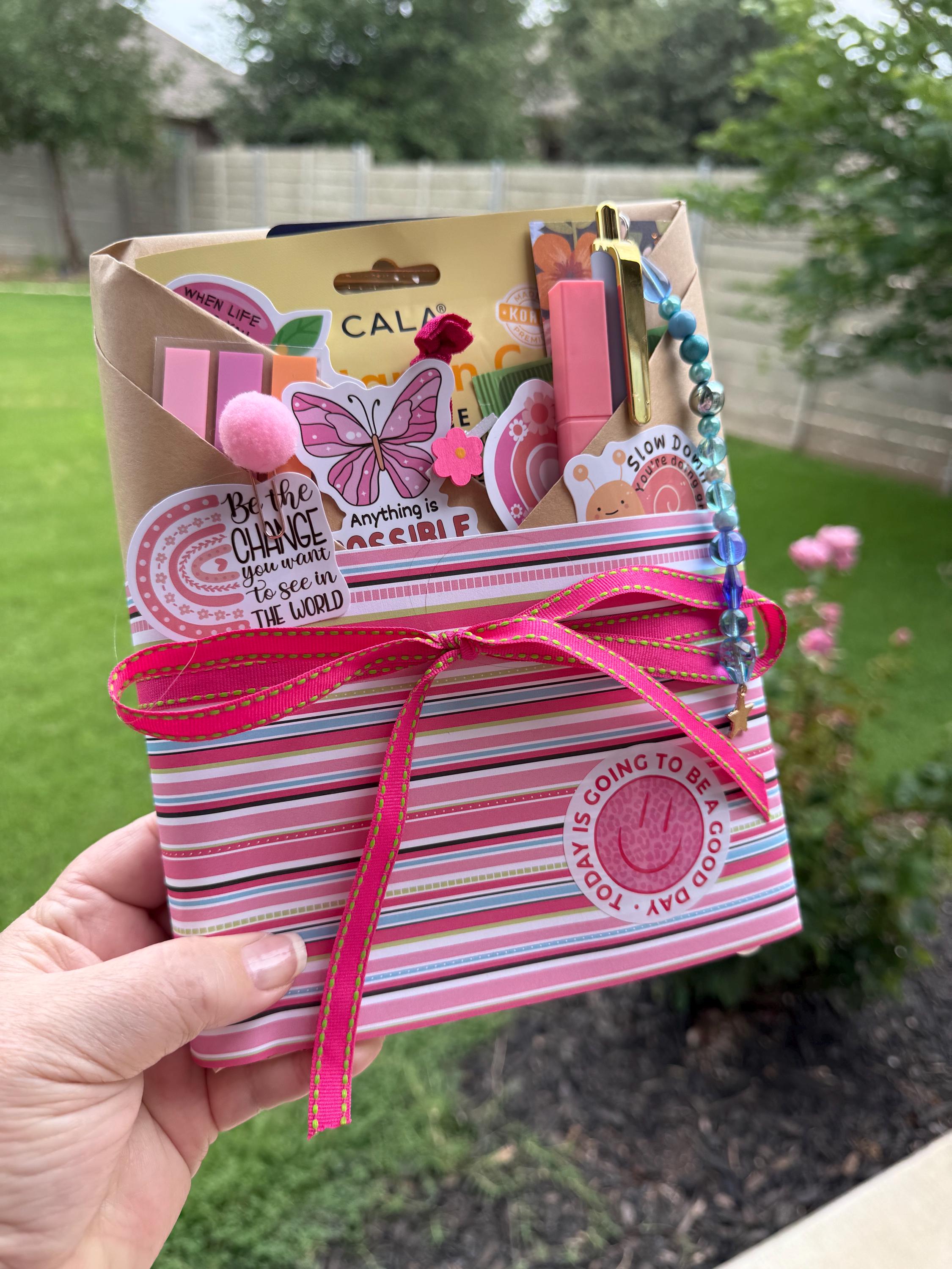 Blind Date With a Journal: Reading, Gratitude, Reflection - Cozy Gift ...