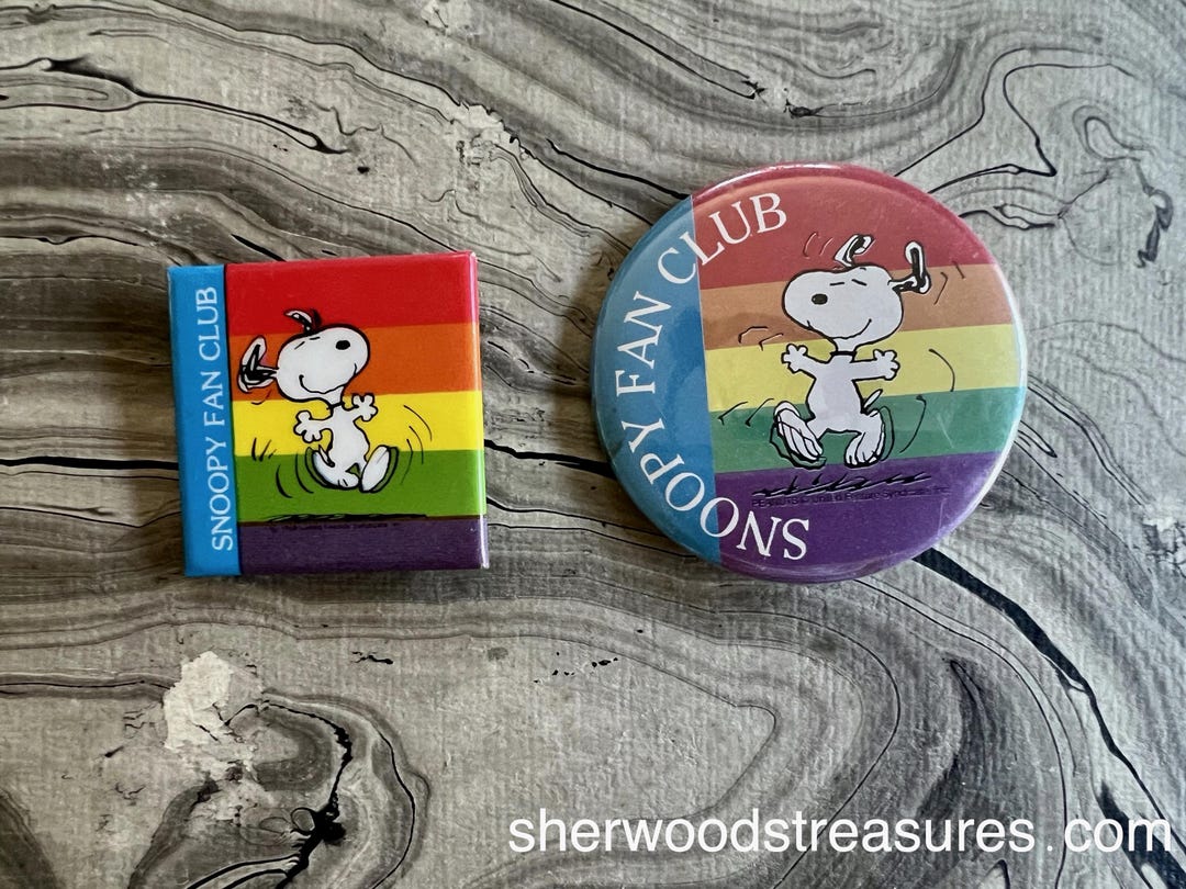 2 SNOOPY FAN CLUB Peanuts Charlie Brown Original Pinback Buttons ...