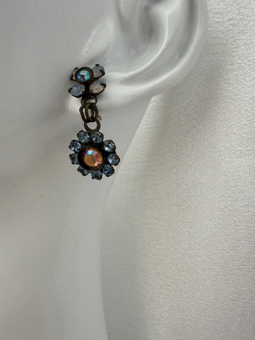 Vintage Sorrelli Aurora Borealis Blue Crystal Drop Earrings – Floral ...