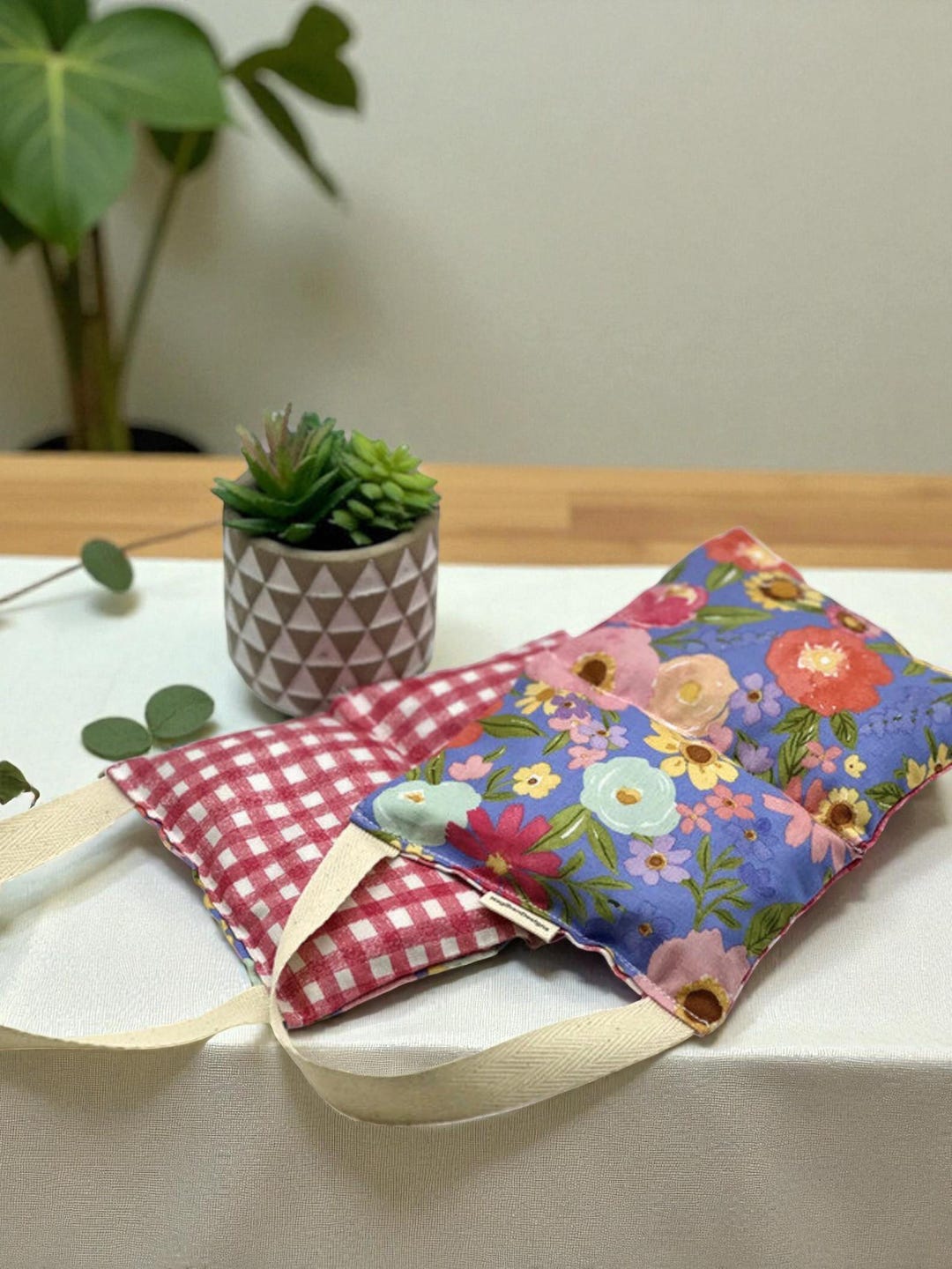 Cherry Stone Neck Wrap: Floral Heating Cooling Pad With Handle ...