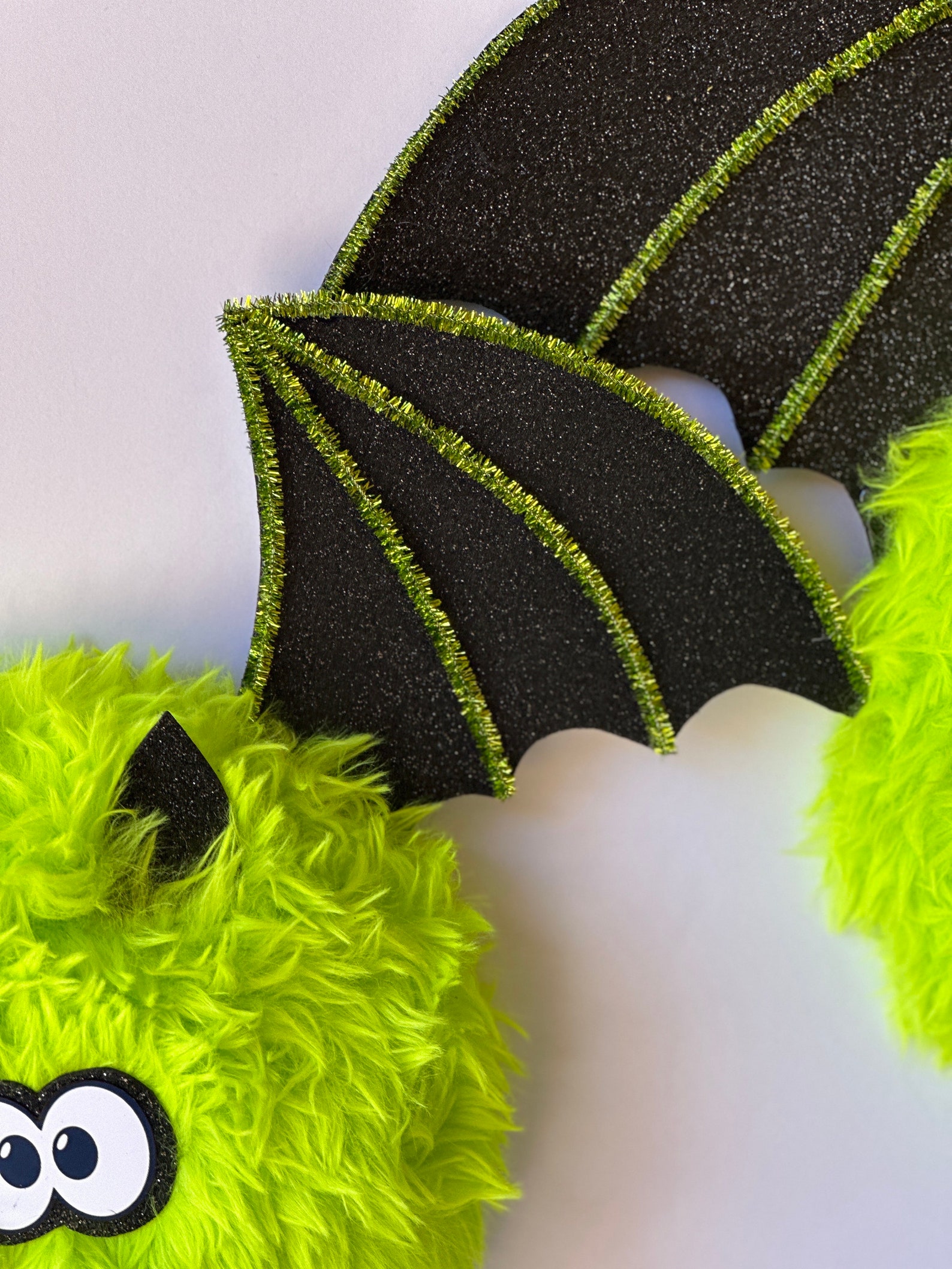 Fuzzy Green Bat Wreath Attachment: Sparkling Black Wings Halloween ...