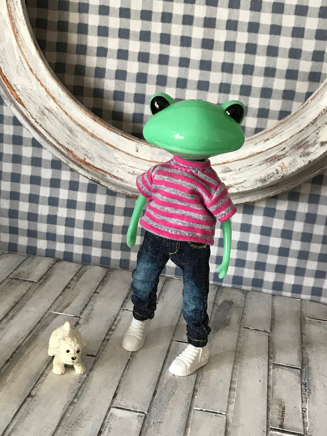 Wonder Frog Jeans and T-shirt Set - Etsy