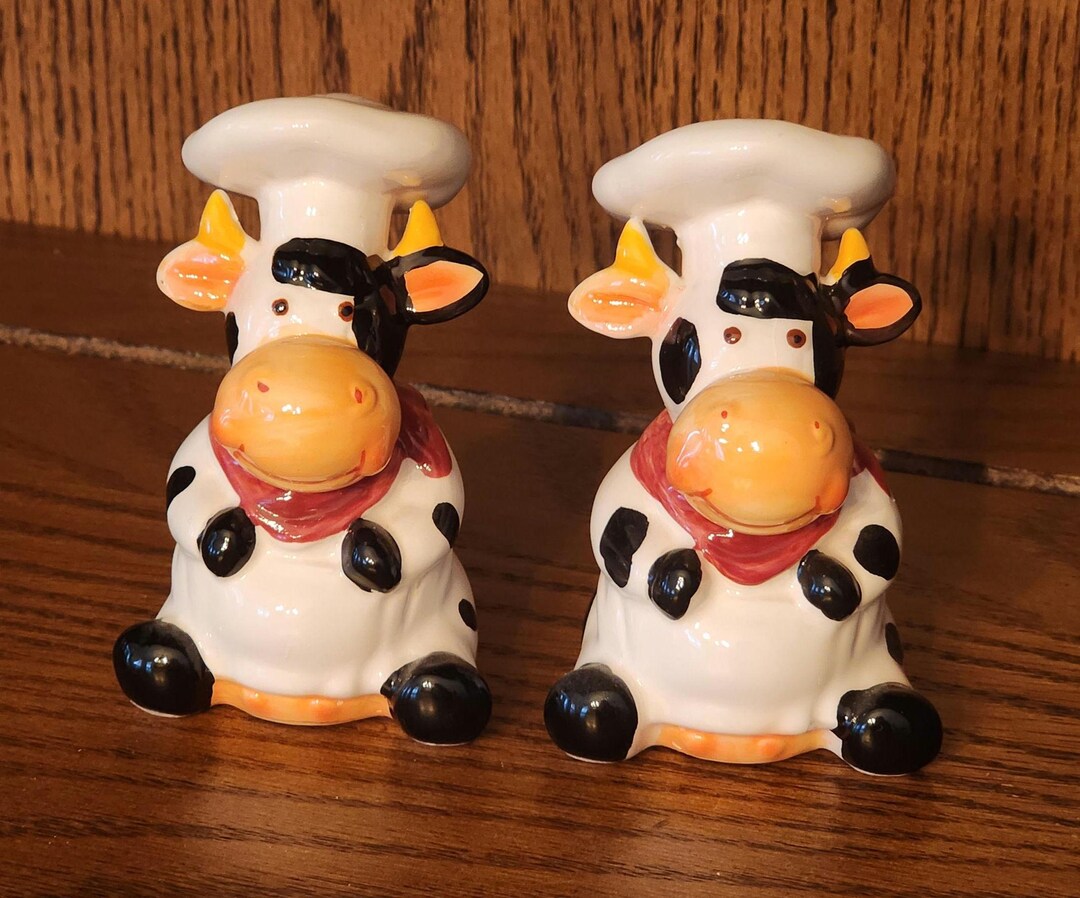 Holstein Cow Baker Salt & Pepper Shakers - Etsy