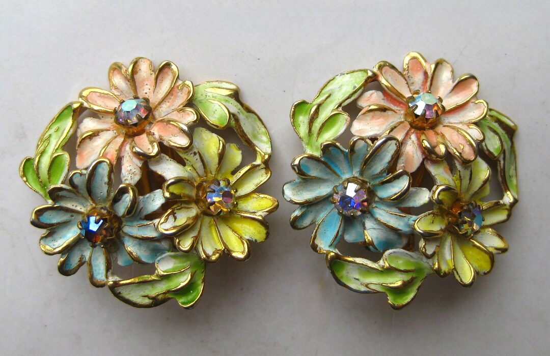 Vintage 50s Kramer New York Enamel Rhinestone Floral Daisy Clip ...