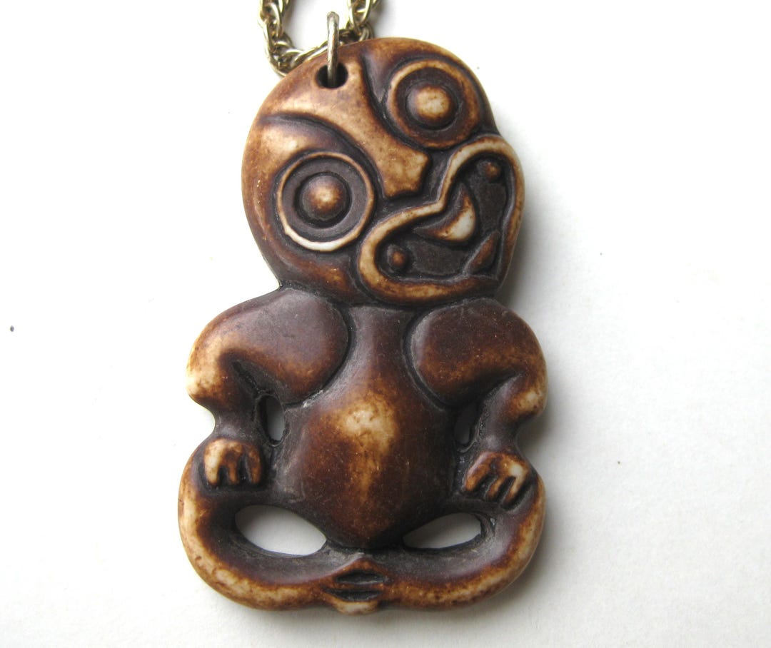 Vintage Brown New Zealand Maori Hei Tiki Pendant Talisman Necklace ...