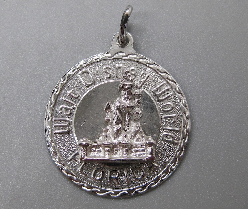 Vintage 80s Walt Disney World Castle Sterling Silver Souvenir Bracelet ...