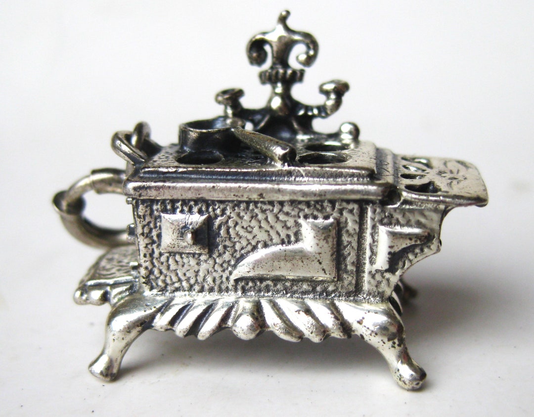 Heavy Vintage Sterling Silver Kitchen Stover Large Bracelet Charm 8.5g ...