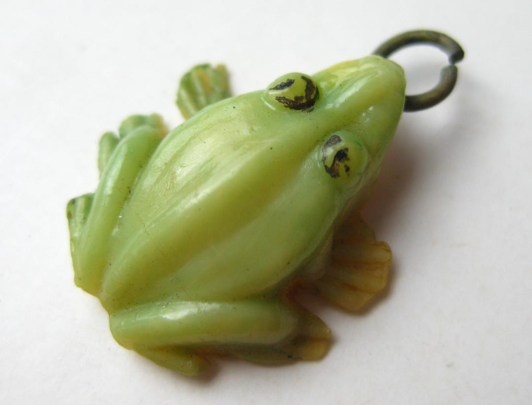 Vintage Celluloid Cracker Jack Green Frog Good Luck Lucky Bracelet ...