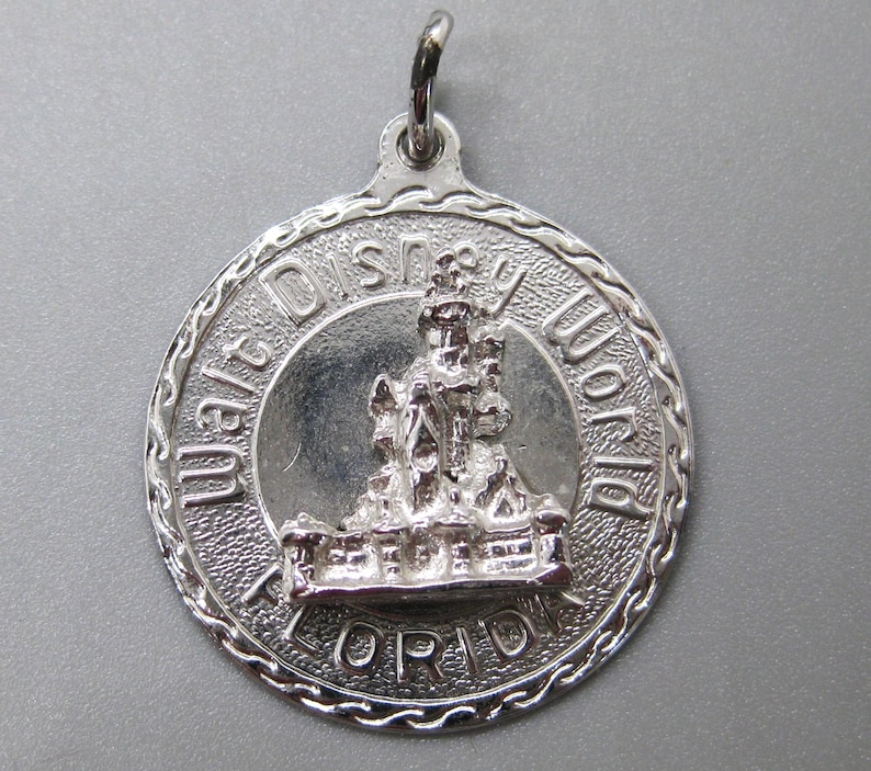 Vintage 80s Walt Disney World Castle Sterling Silver Souvenir Bracelet ...