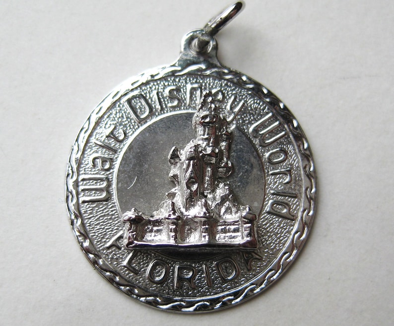 Vintage 80s Walt Disney World Castle Sterling Silver Souvenir Bracelet ...