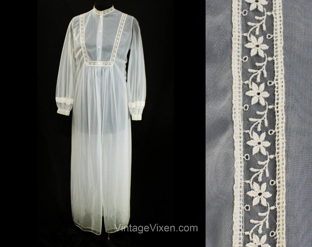 1960s Sheer Robe Innocent White Small 60s Spring Peignoir See Through ...