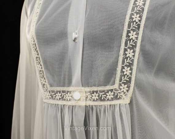 1960s Sheer Robe - Innocent White Small 60s Spring Pe… - Gem